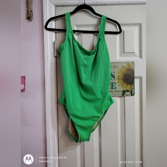 Speedo | Swim | Speedo One Piece Swimsuit Womens 2 Scoop Back Bright ...